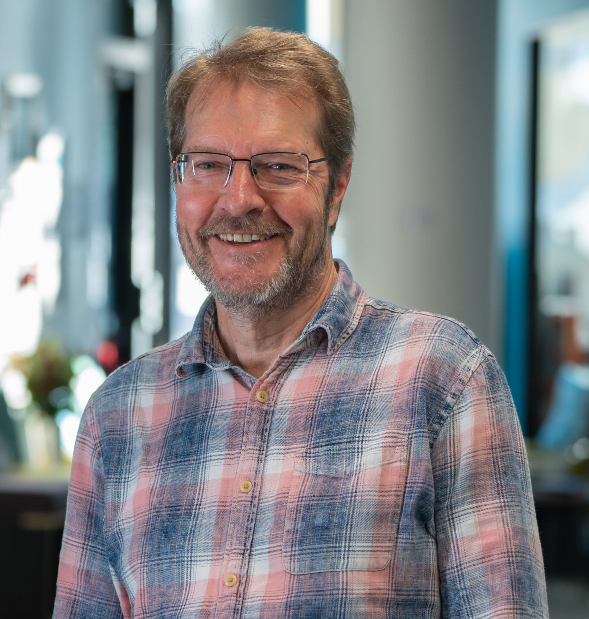 Researcher Profiles - academyEX Research